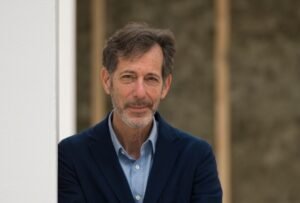 Top 5 International Curators You Should Know - Artinfoland Magazine